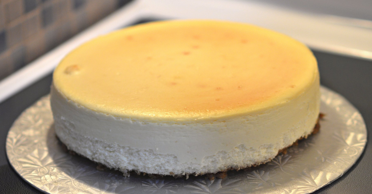 New York Cheesecake Whole Cake - The Classic Luxury Cheesecake Company Inc.
